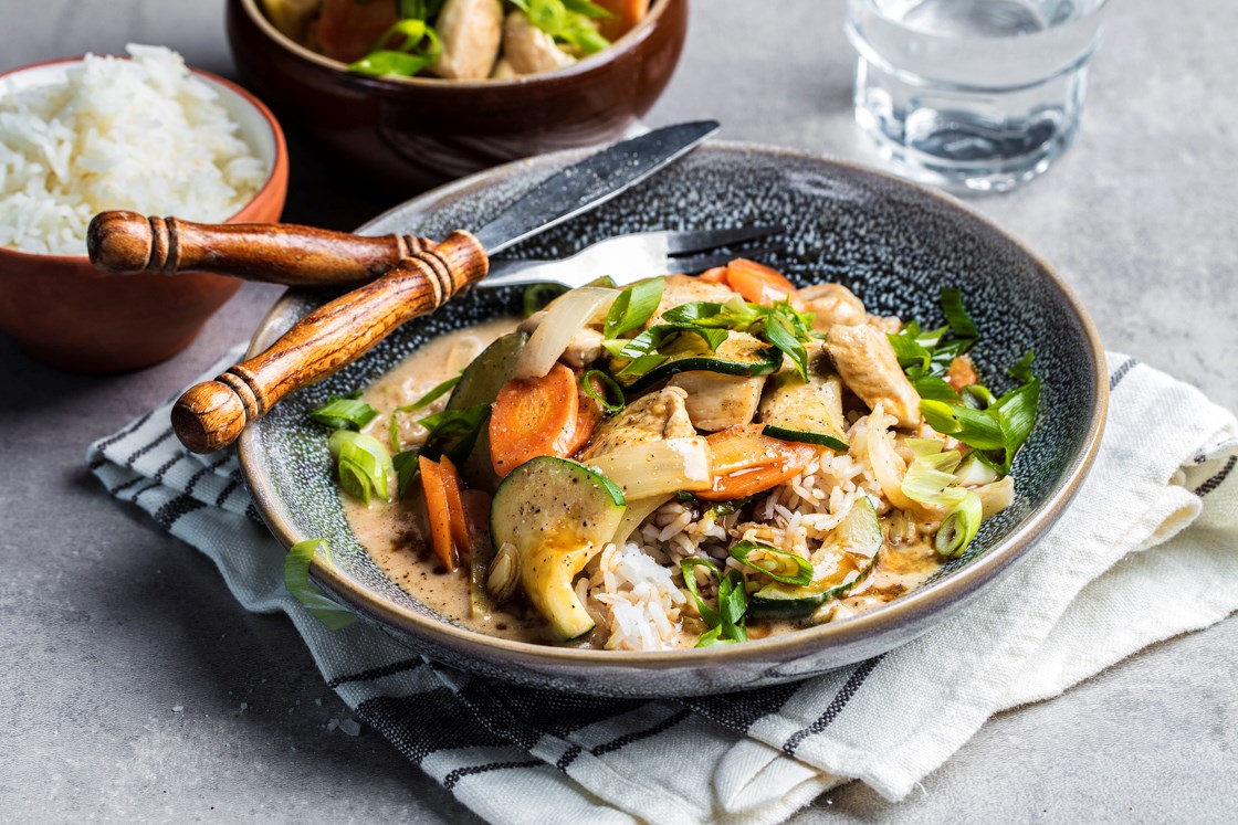 Tandoorikylling med basmatiris - Oppskrift - Godtlevert